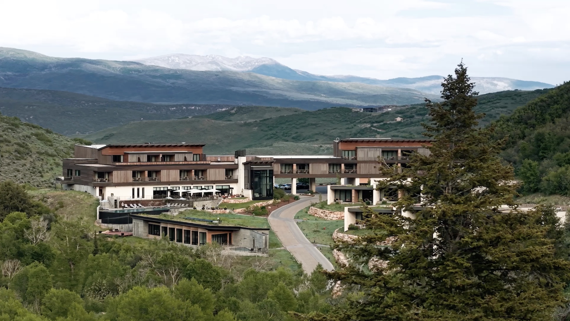 The lodge at blue sky wedding cost 60 photos - Astyledwedding.com