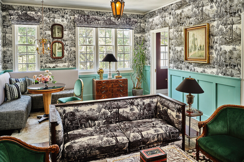 Hal Thomson Estate View King Suite | Commodore Perry Estate