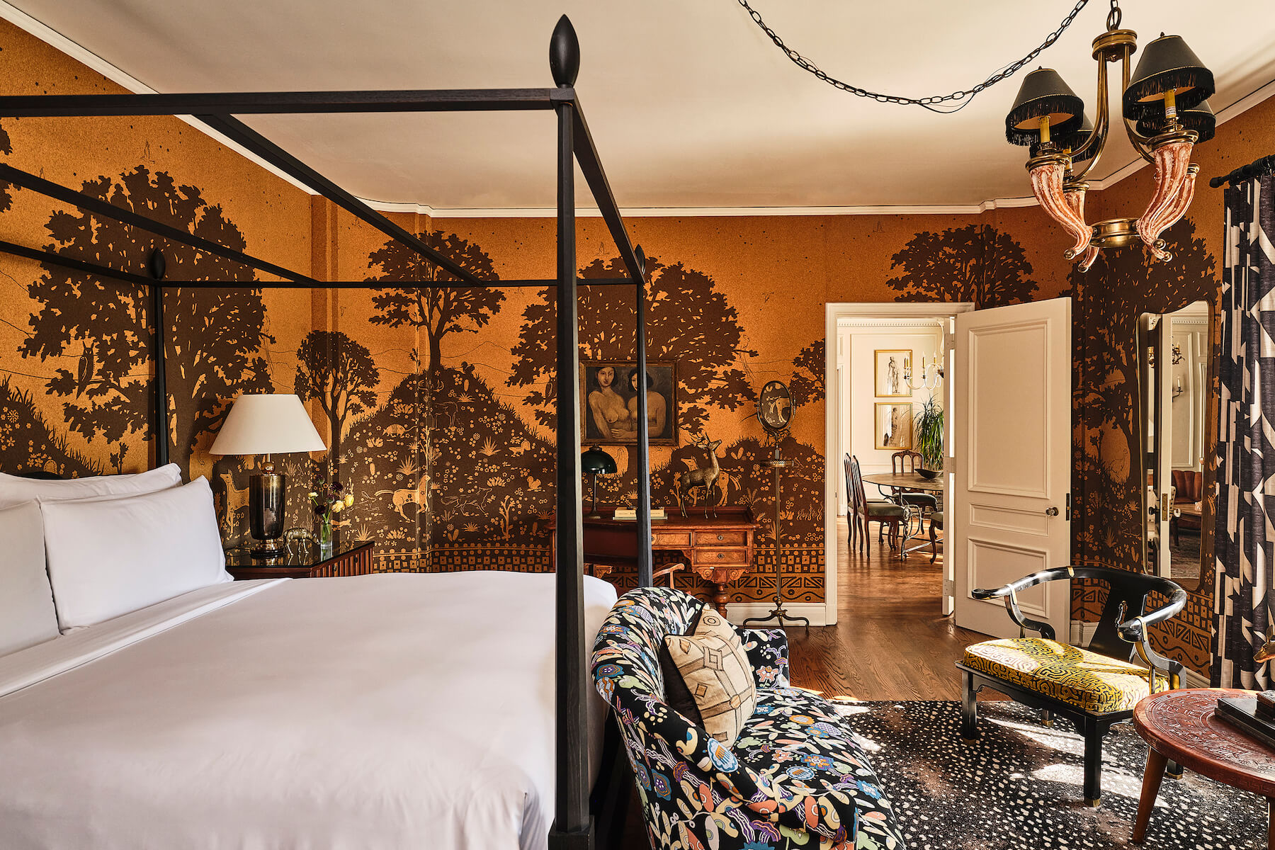 Mr. and Mrs. Perry's Suite | Commodore Perry Estate