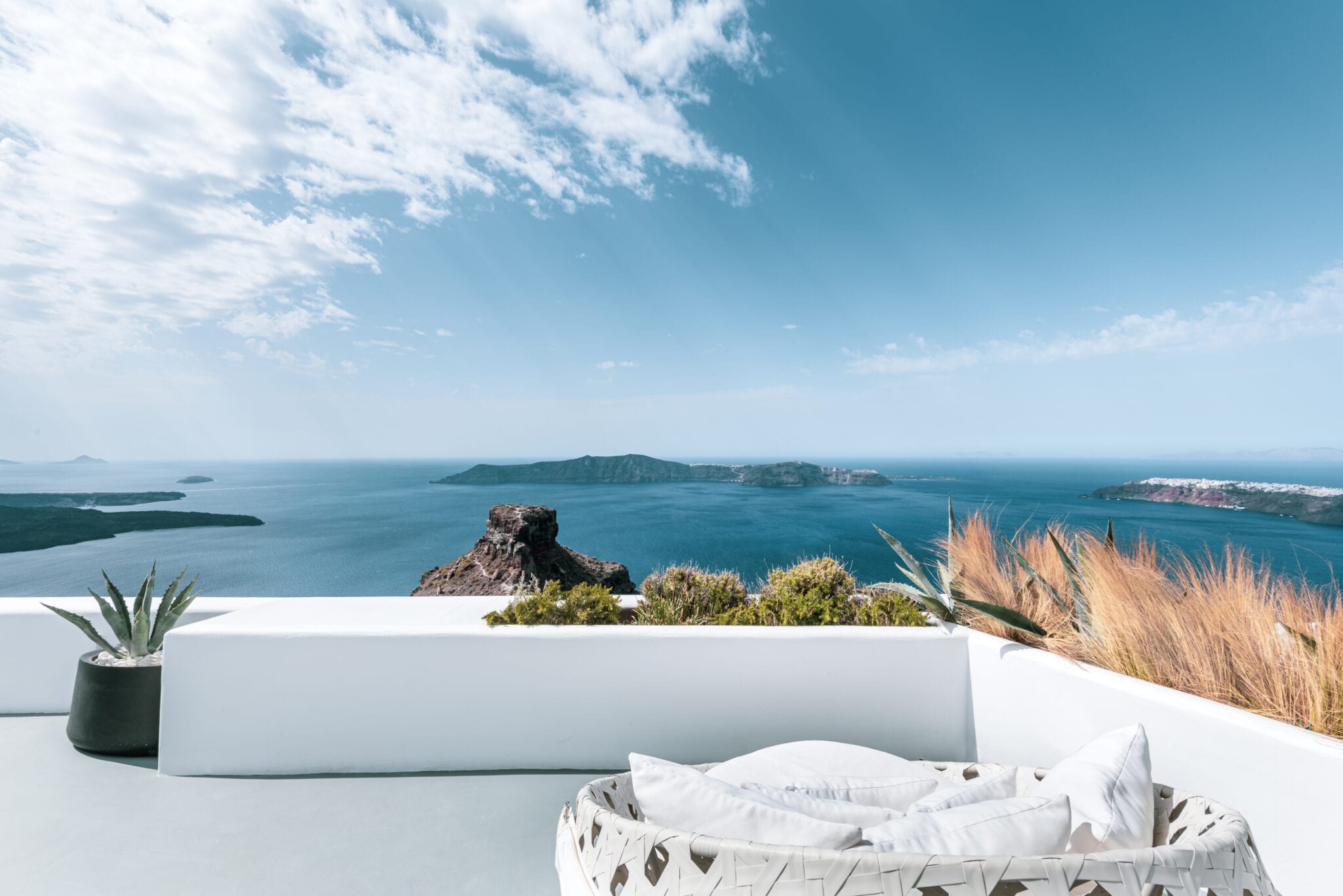 Luxury Accommodations with Caldera Views | Grace Hotel Santorini