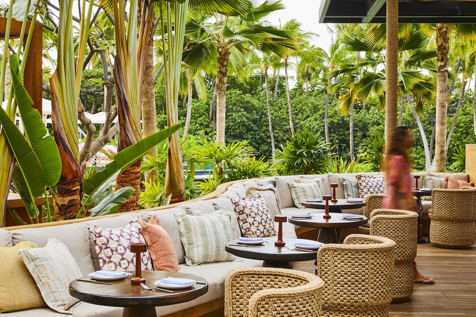 Dining at Mauna Lani | CanoeHouse, HāLani, Hā Bar - Auberge Resorts