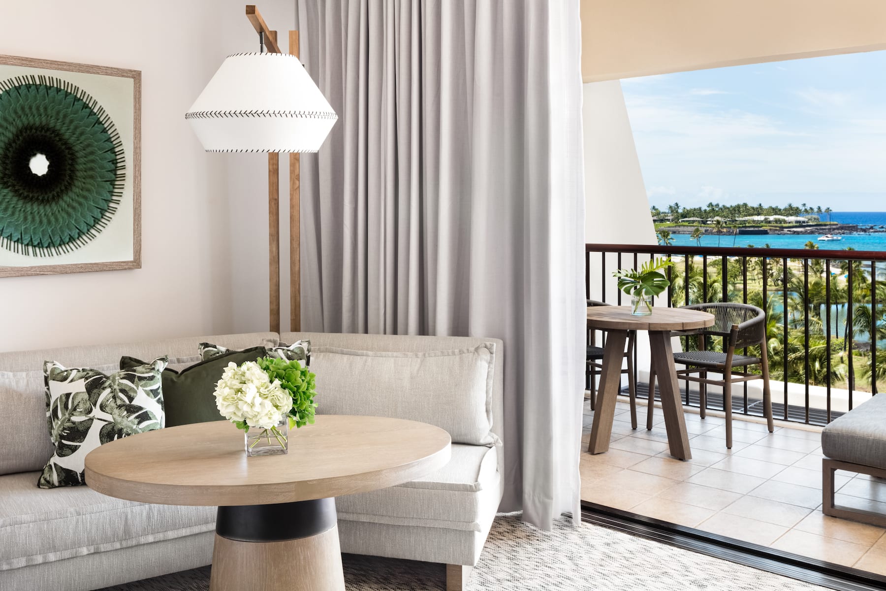 Luxury Rooms and Oceanfront Accommodations in Hawaii | Mauna Lani