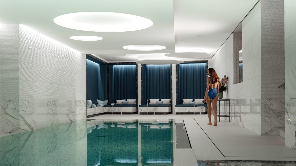The Woodward Luxury Lakefront Hotel in Geneva, Switzerland | Auberge ...
