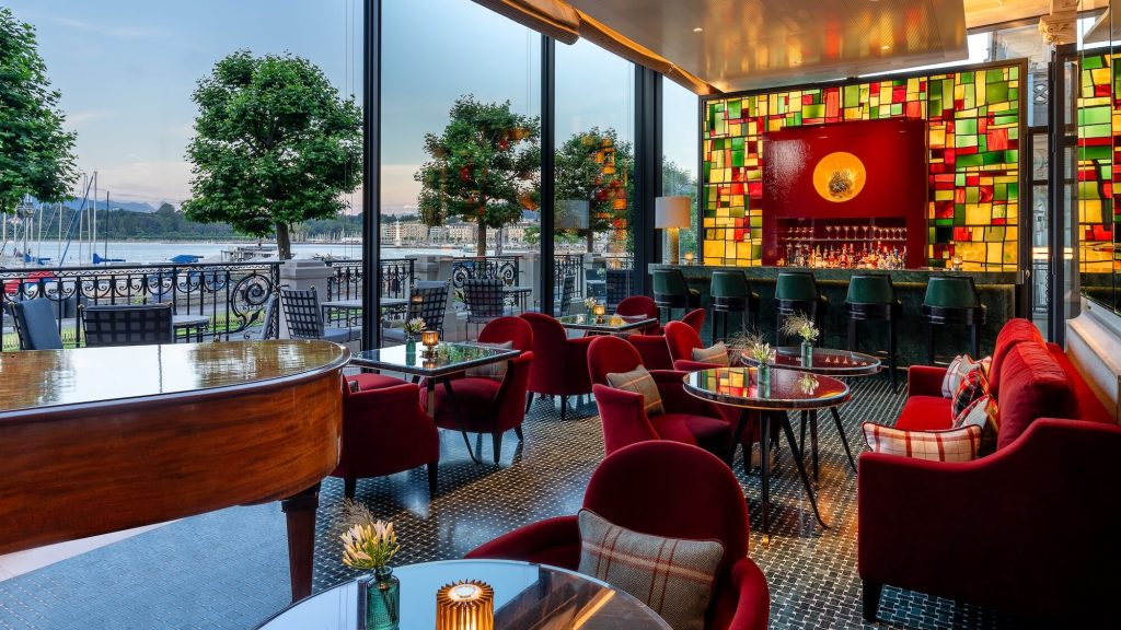 Bar 37 - The Woodward